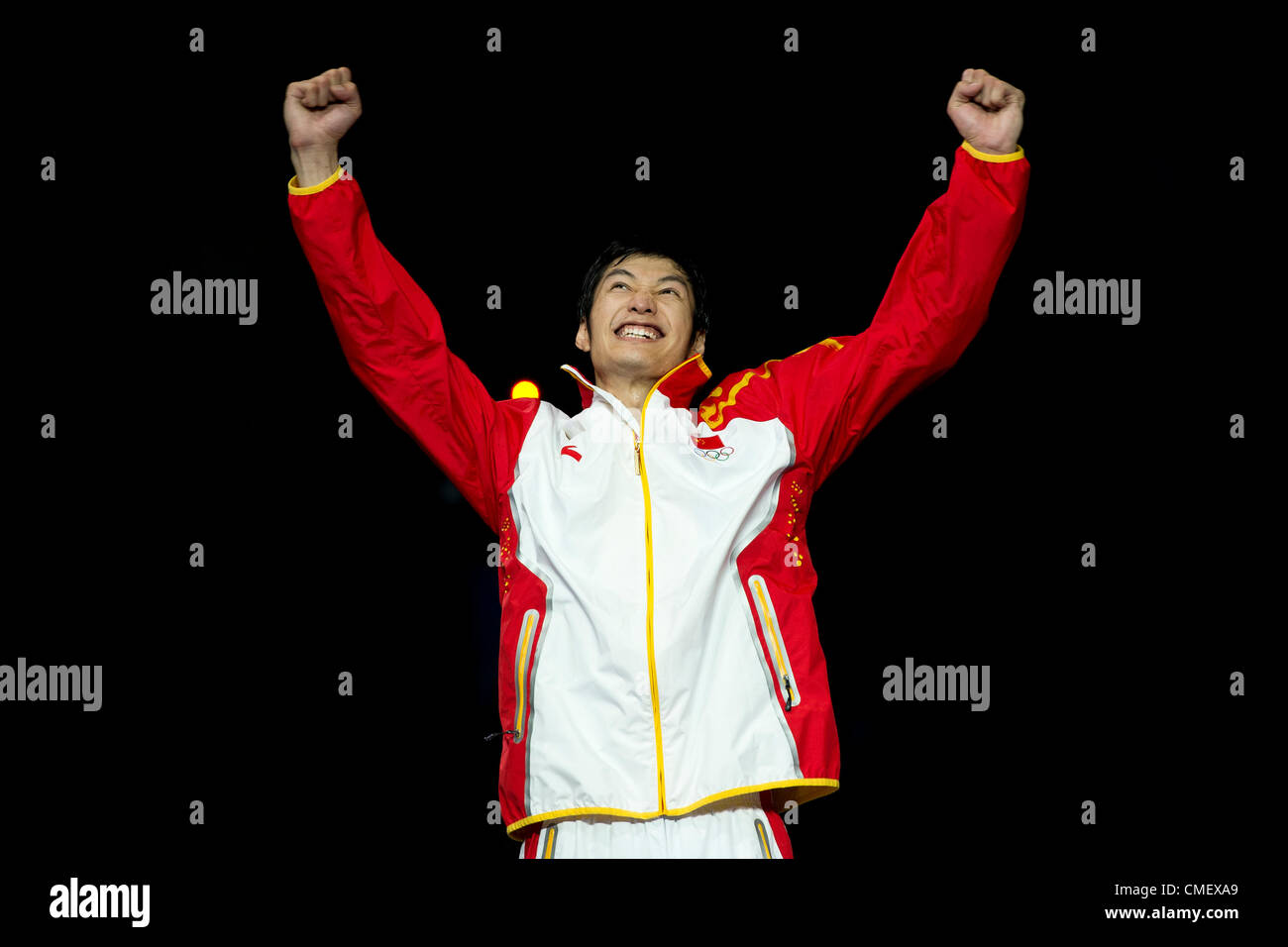 31.07.2012. London, England. Chinas Sheng Lee (CHN) celebrates on the ...