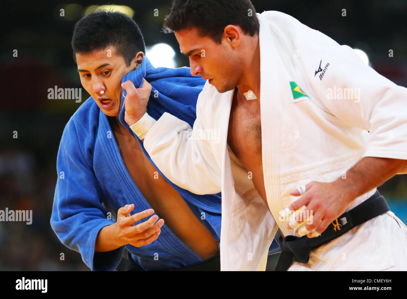 (L to R) Takahiro Nakai (JPN), Leandro Guilheiro (BRA), JULY 31, 2012 ...