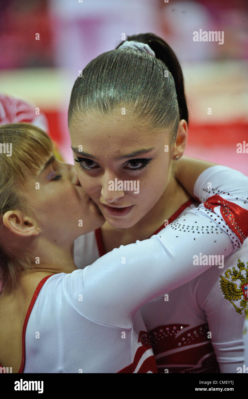 Aliya Mustafina And Viktoria Komova