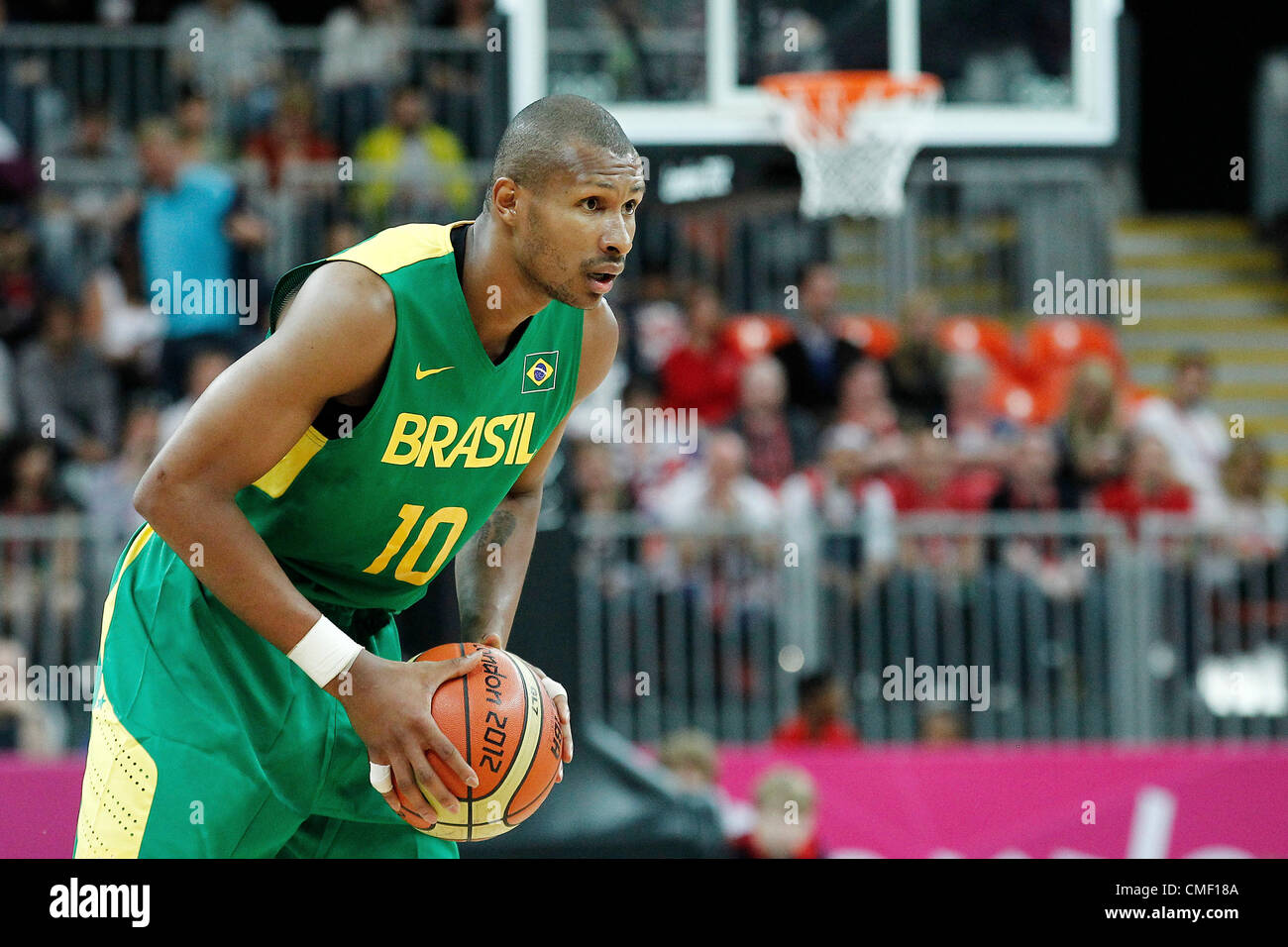 Gb mens basketball hi-res stock photography and images - Alamy