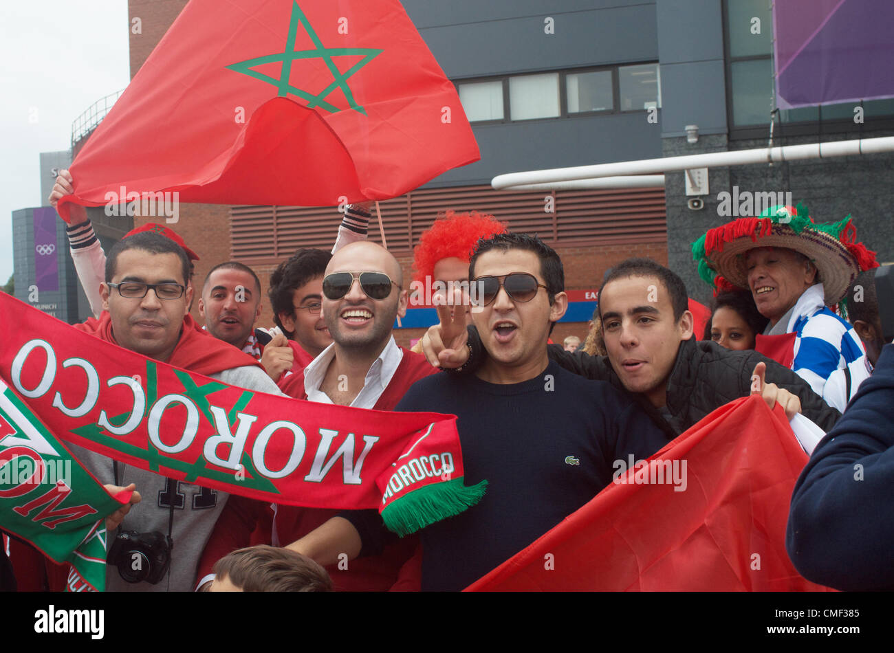 Old trafford fans flags hi-res stock photography and images - Alamy