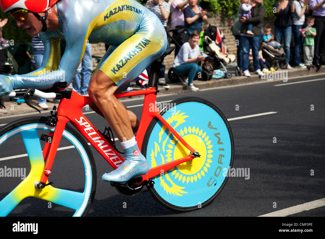 Mens time trial hi-res stock photography and images - Alamy
