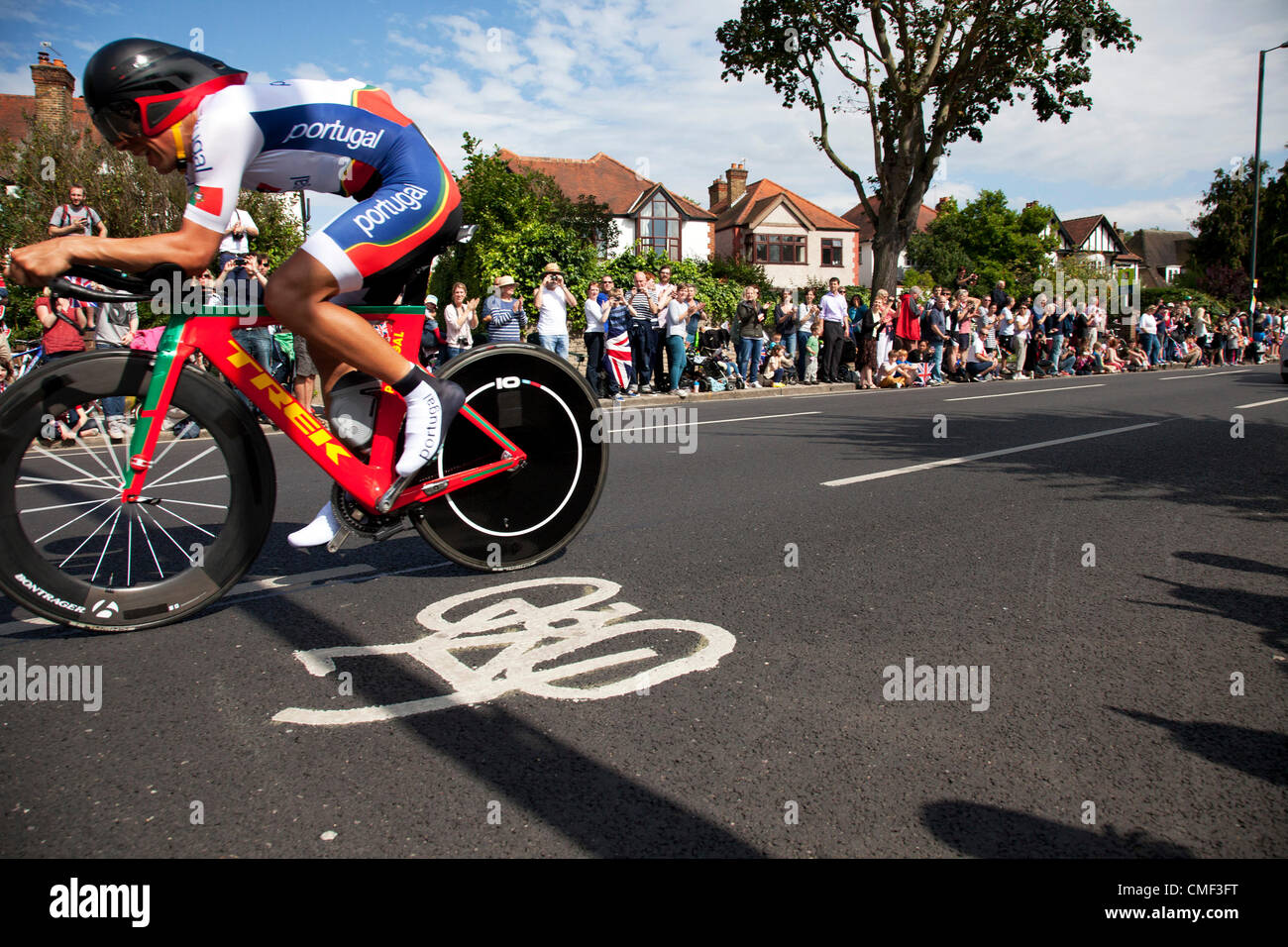Mens time trial hi-res stock photography and images - Alamy