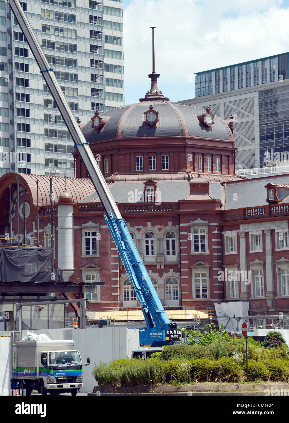 August 3, 2012, Tokyo, Japan - Construction continues as the renovation ...