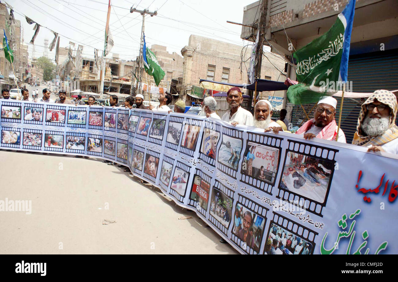 Shabab e milli activists hi-res stock photography and images - Alamy
