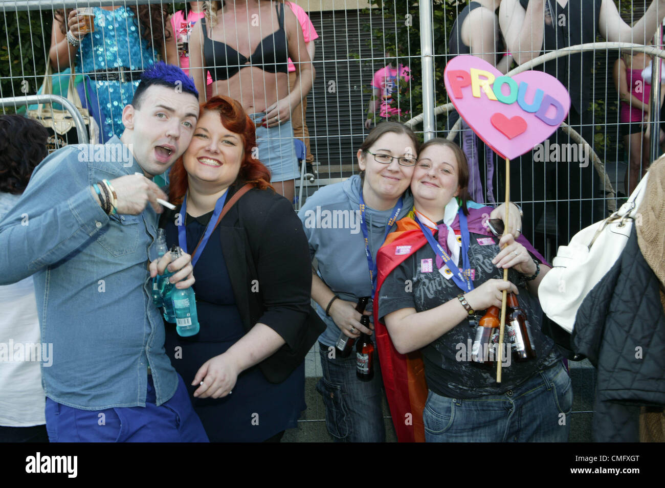 Belfast pink bus hi-res stock photography and images - Alamy