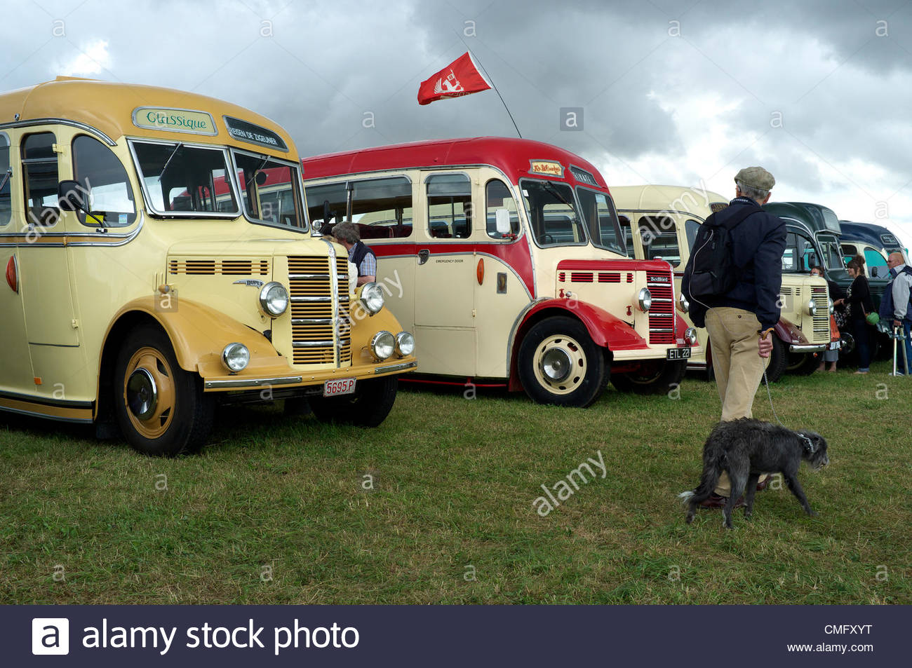 Vintage Bus Vintage Transport Uk Bus Uk Buses Uk High Resolution Stock ...