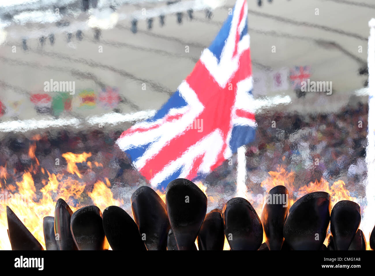 THE OLYMPIC FLAME & UNION JACK OLYMPIC STADIUM LONDON 2012 OLYMPIC ...