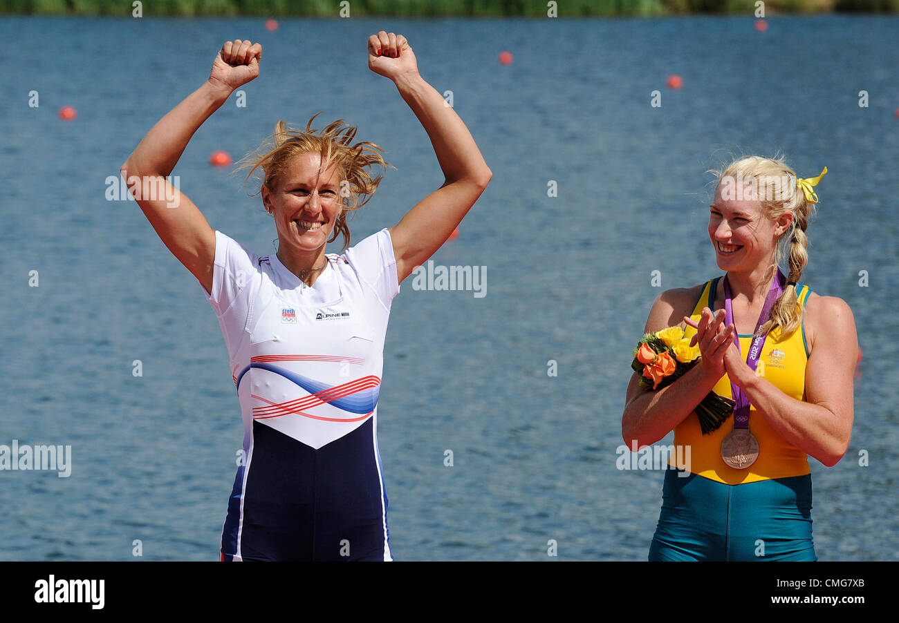 Czech Republics's Miroslava Knapkova (left), gold medal winner and ...