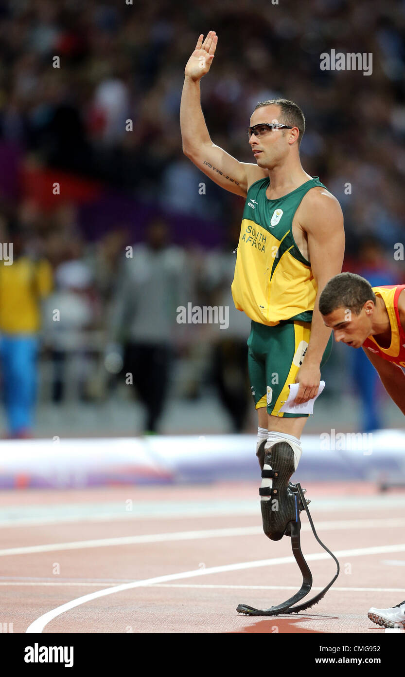 Oscar pistorius blades hi-res stock photography and images - Alamy