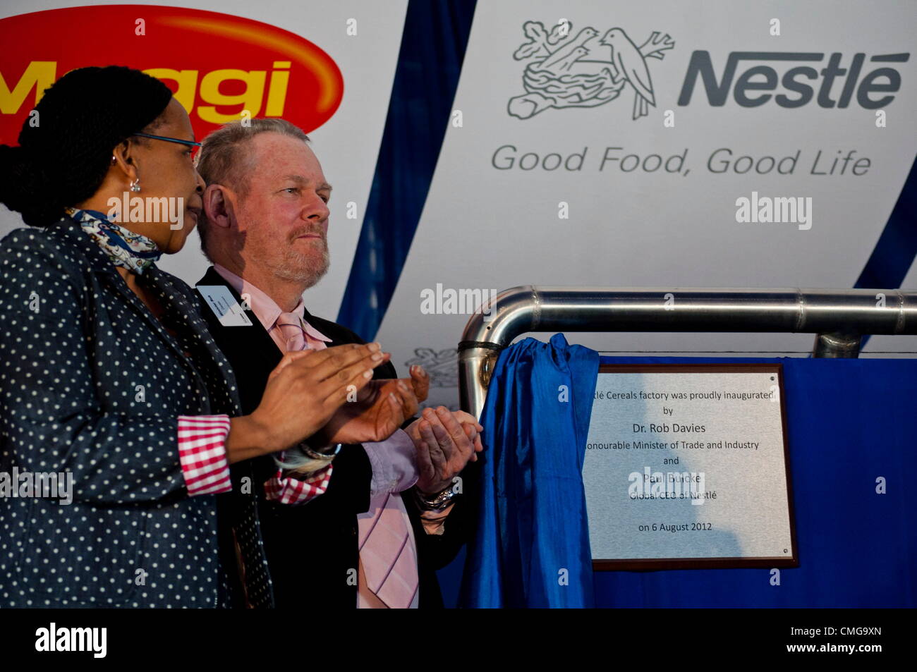 Babelegi nestle hi-res stock photography and images - Alamy