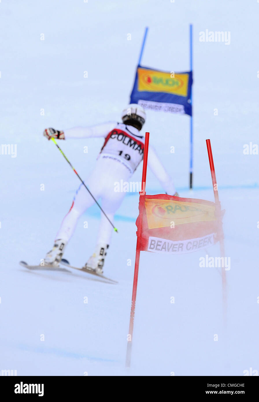 Giant slalom gates hi-res stock photography and images - Alamy