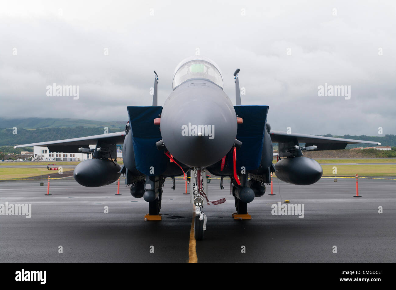 Lajes airfield hi-res stock photography and images - Alamy