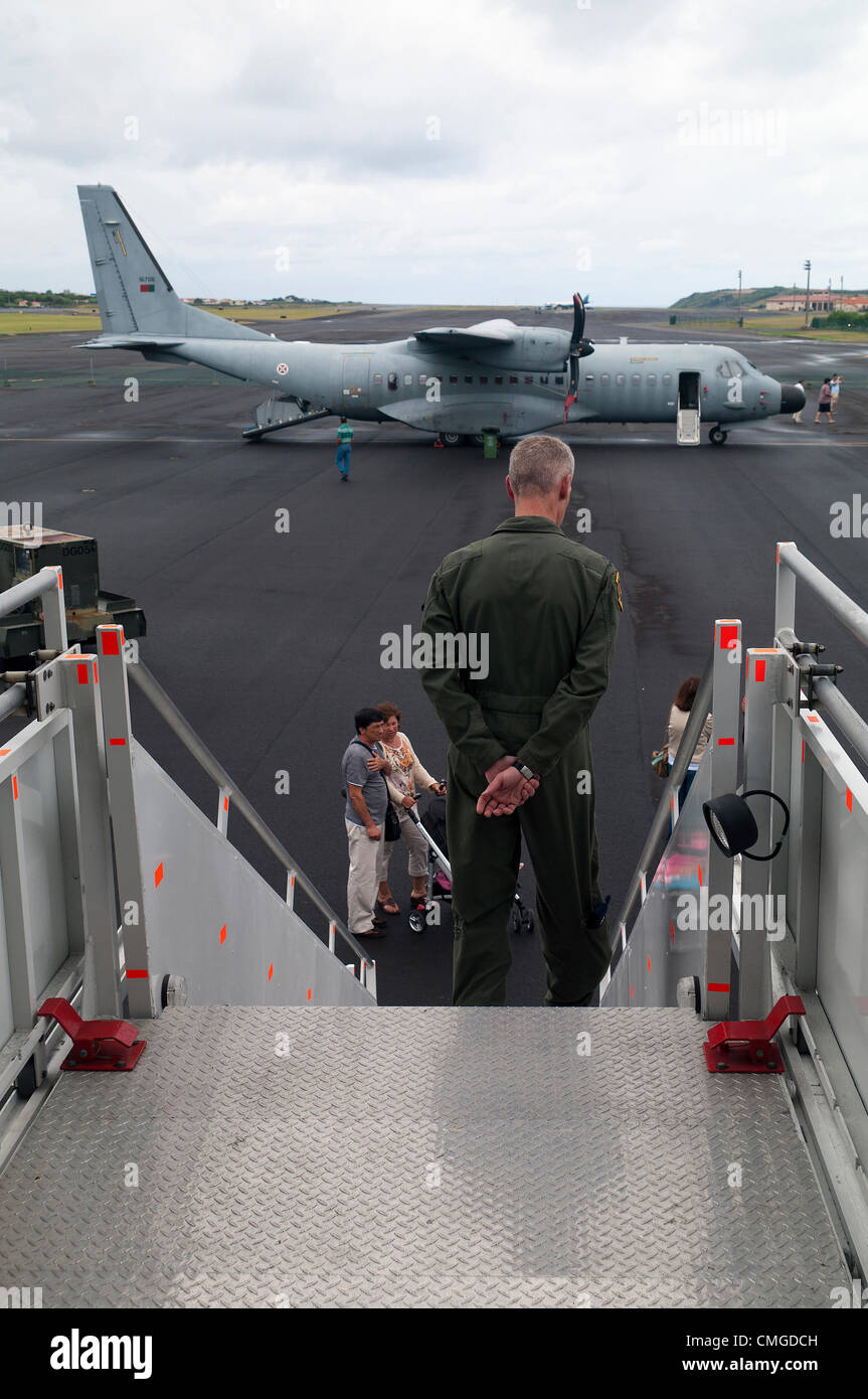 Aircraft island in air hi-res stock photography and images - Alamy