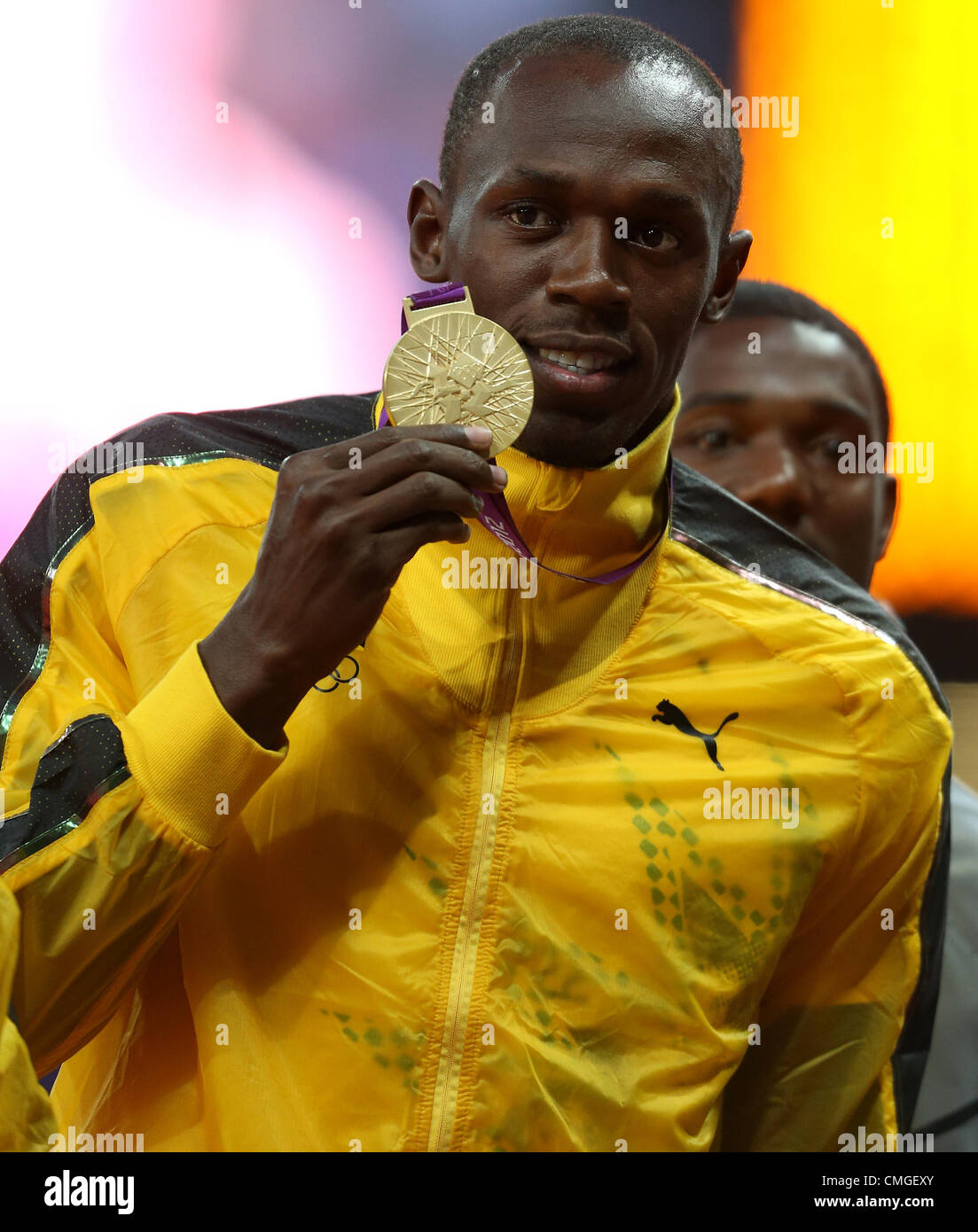 USAIN BOLT MEDAL CEREMONY 2012 OLYMPIC GAMES Stock Photo - Alamy