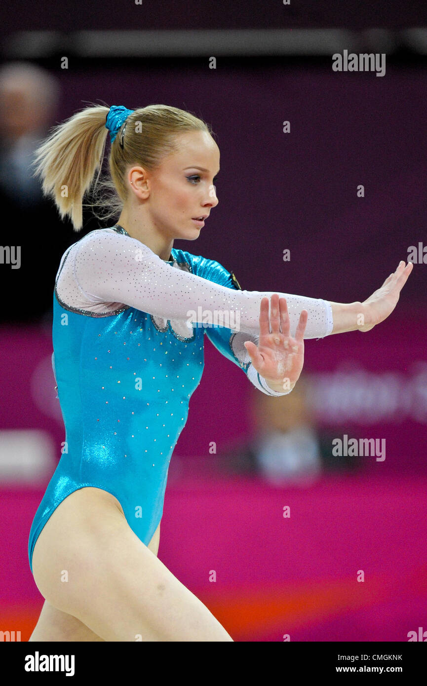 Sandra izbasa hi-res stock photography and images - Alamy