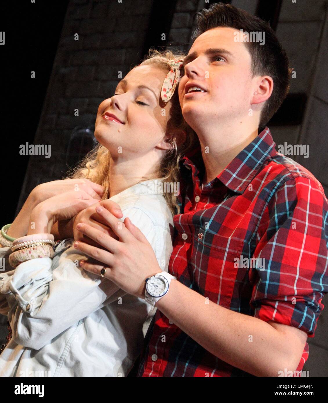 London, UK. Amy Lennox and Thomas Milner London - Stage photocall for ...