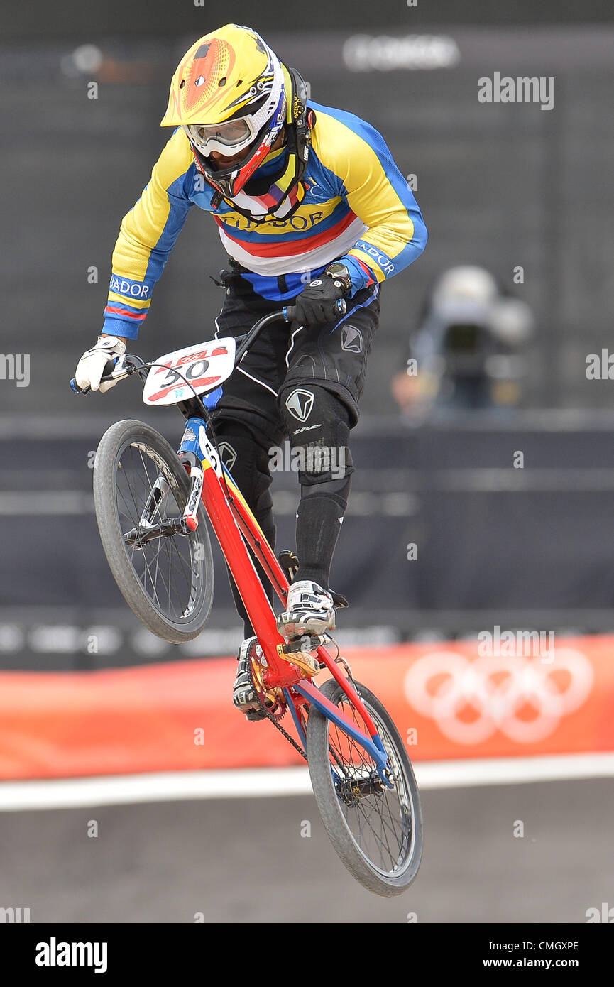 Falla buchely hi-res stock photography and images - Alamy