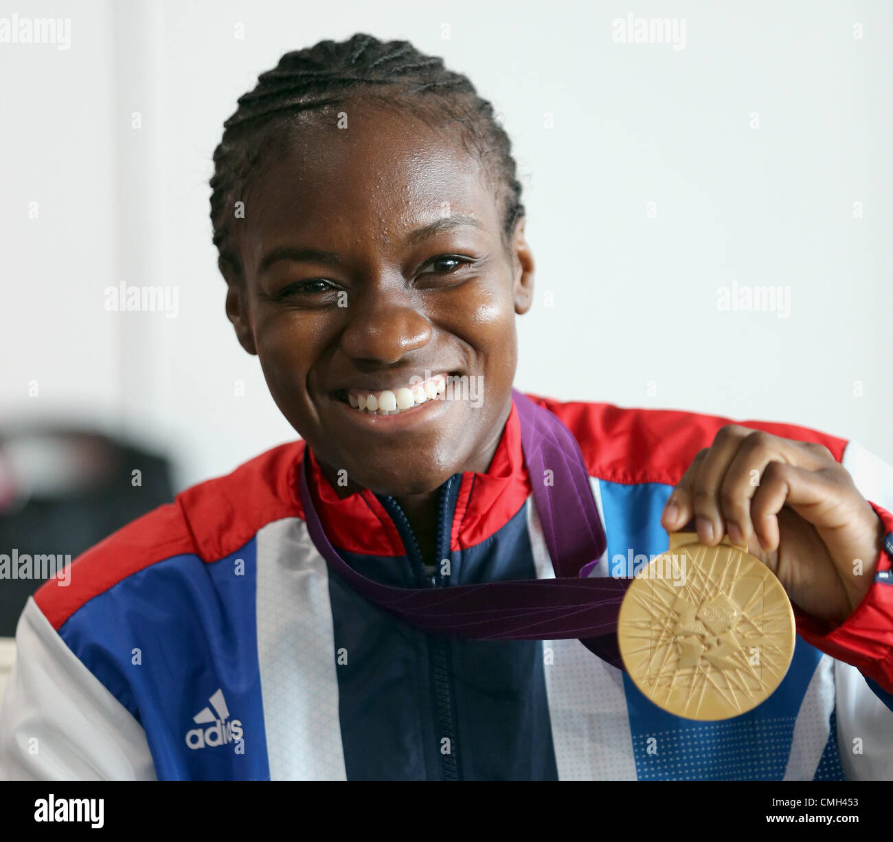 NICOLA ADAMS WITH HER GOLD MED GREAT BRITAIN EXCELL ARENA LONDON ...