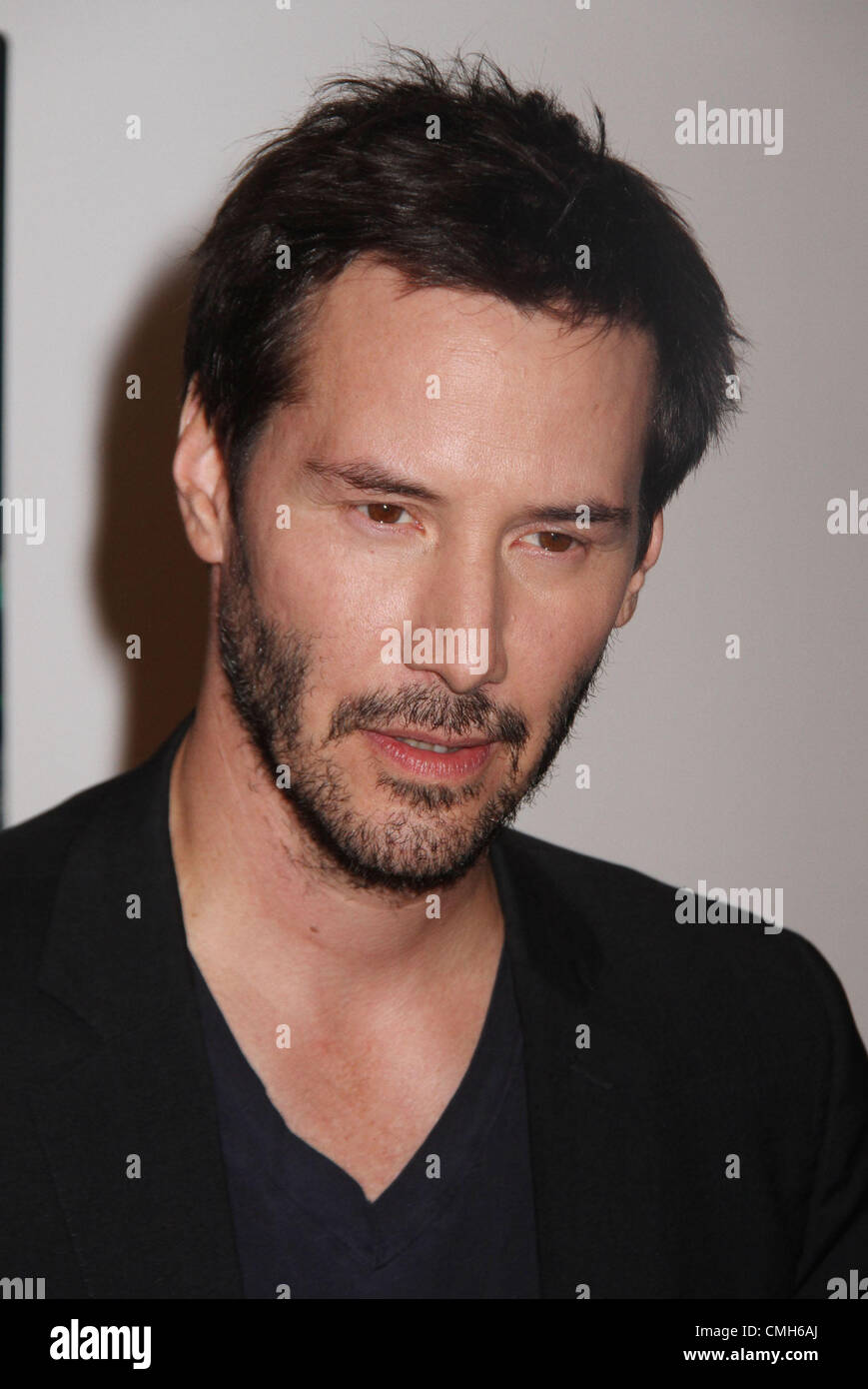 Side by side 2012 keanu reeves hi-res stock photography and images - Alamy