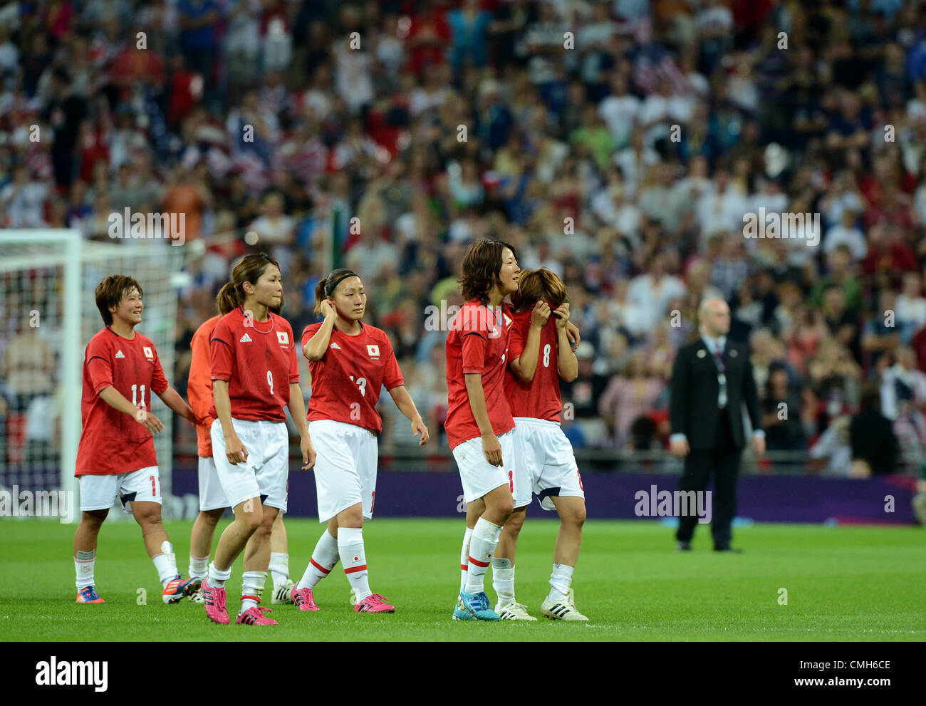 Usa team after losing hi-res stock photography and images - Alamy