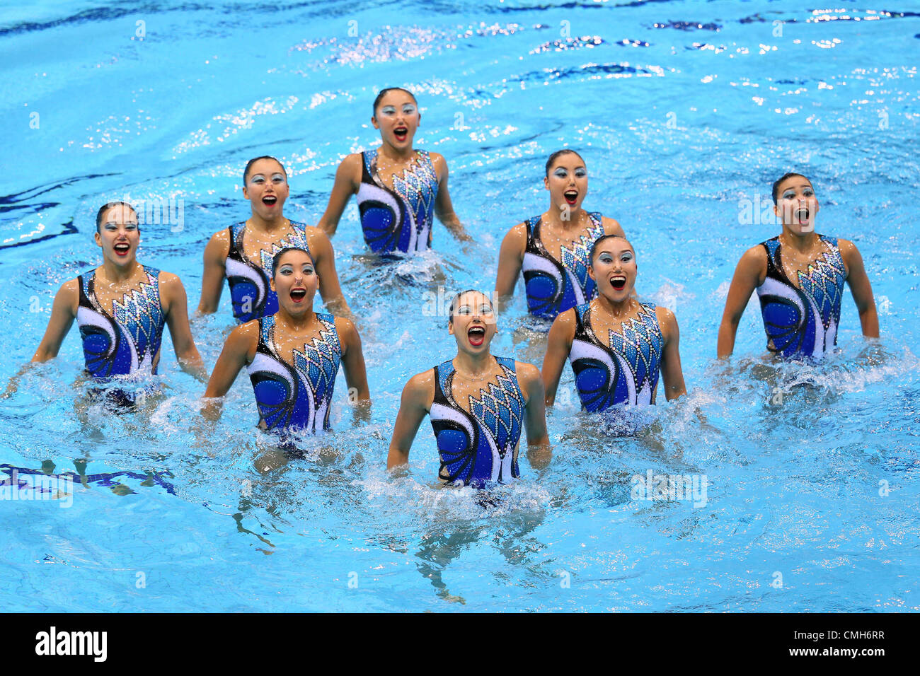Synchronized swimming and olympics 2012 hi-res stock photography and ...