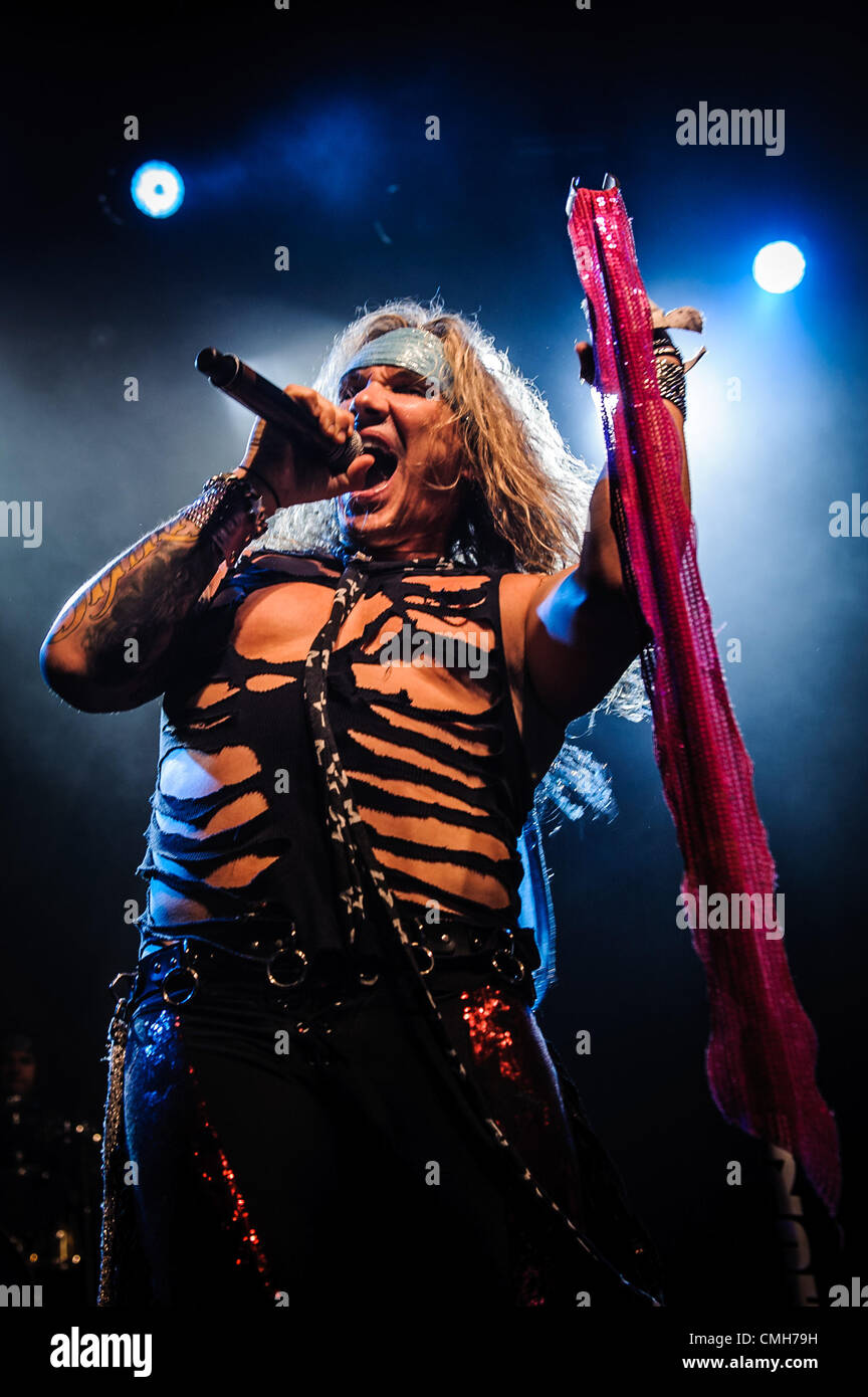 American glam metal band steel hi-res stock photography and images - Alamy