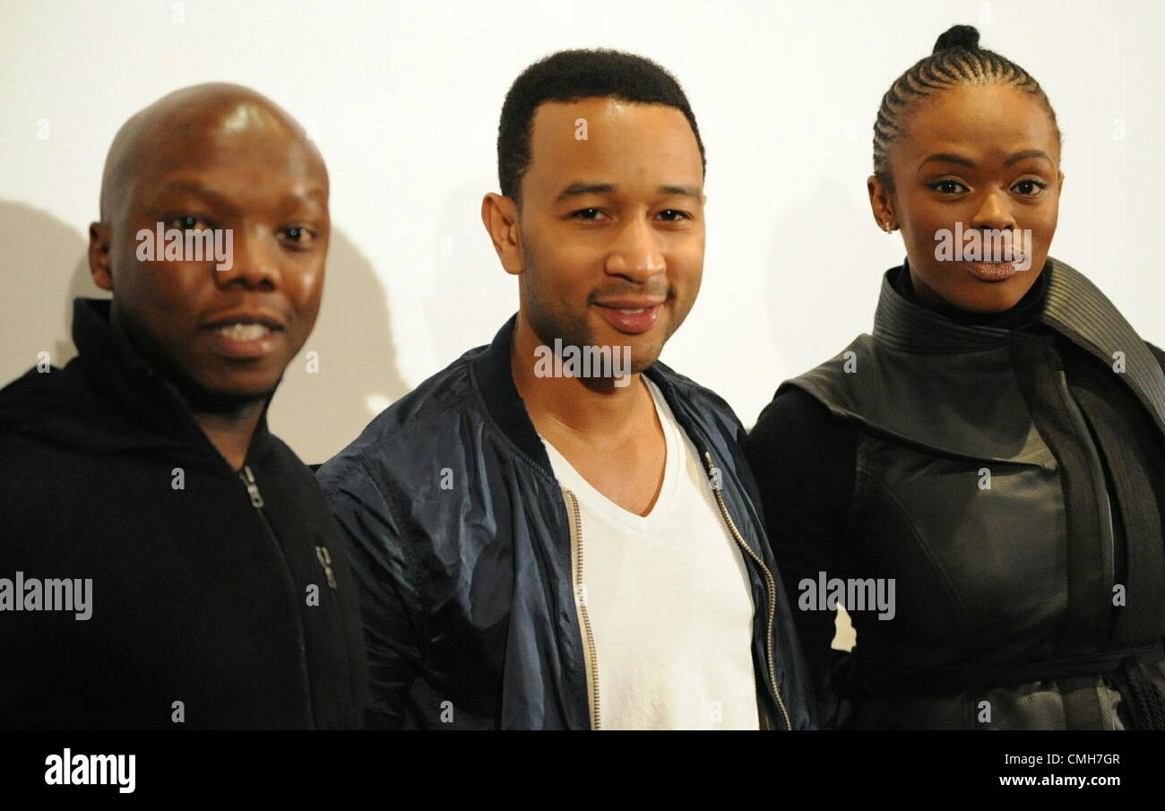 Metro radio dj hi-res stock photography and images - Alamy