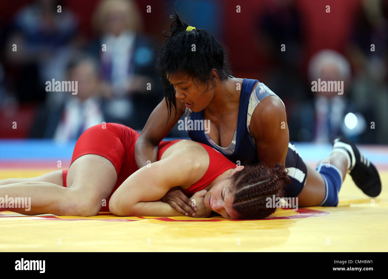 OLGA BUTKEVYCH V LISSETTE ALEX GREAT BRITAIN V EQUADOR EXCELL ARENA ...