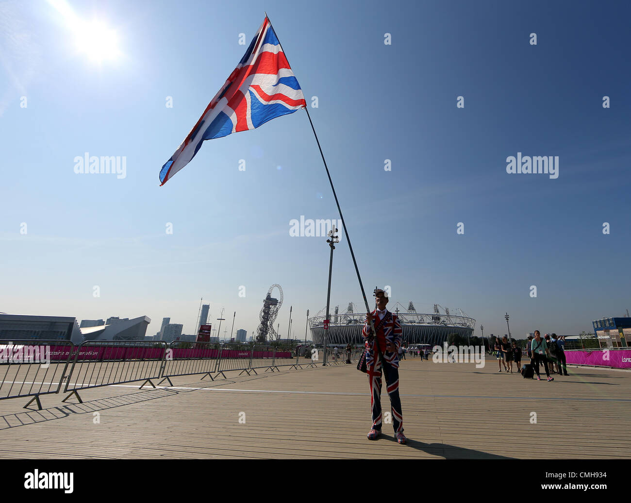 2012 olympic stadium union jack hi-res stock photography and images - Alamy