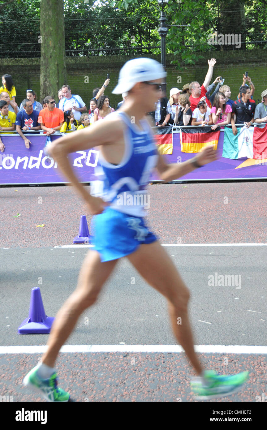 Race walker olympic hi-res stock photography and images - Alamy