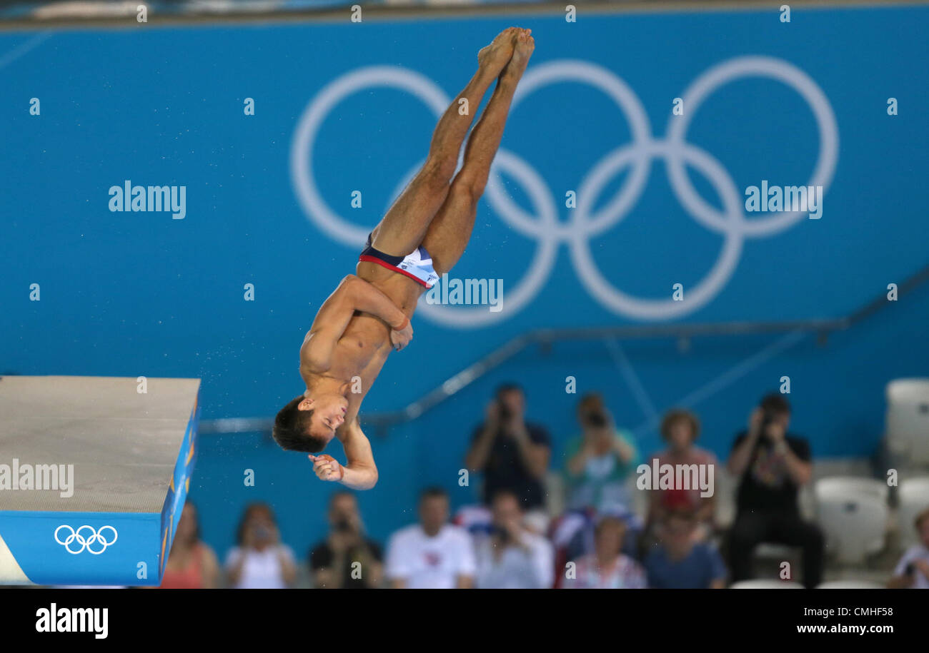 Tom daley diving hi-res stock photography and images - Alamy
