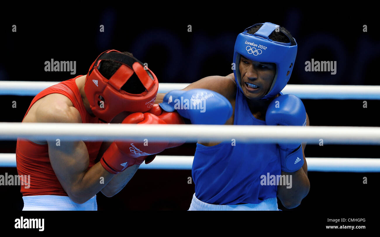 Olympic boxing gloves hi-res stock photography and images - Alamy