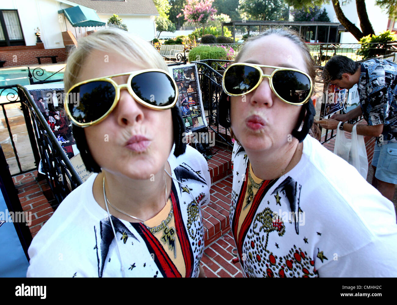 Elvis fans hi-res stock photography and images - Alamy