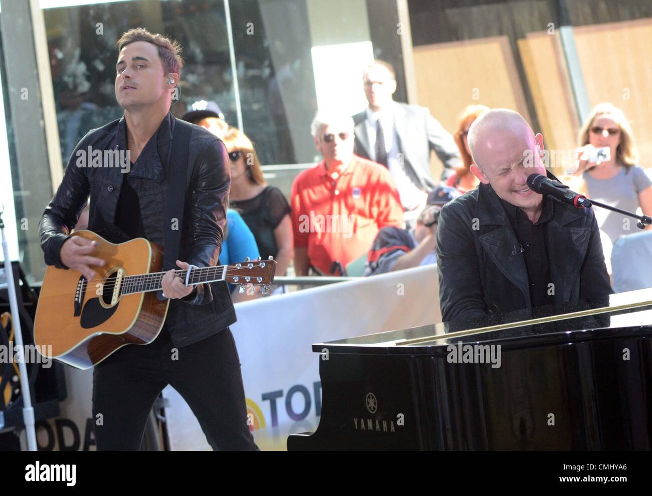 Isaac slade and joe king of the fray hi-res stock photography and ...
