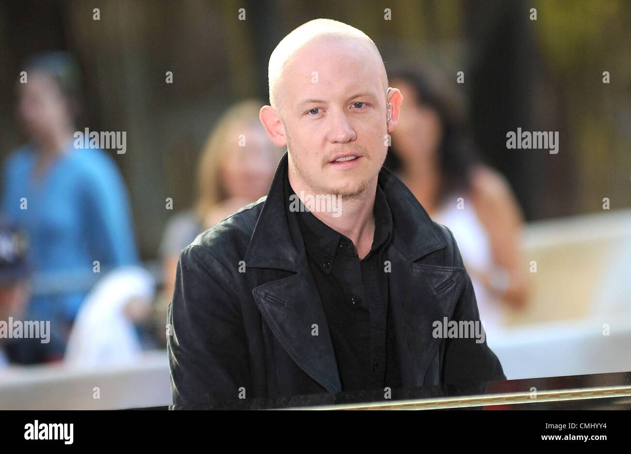 Isaac Slade on stage for NBC Today Show Concert with The Fray ...