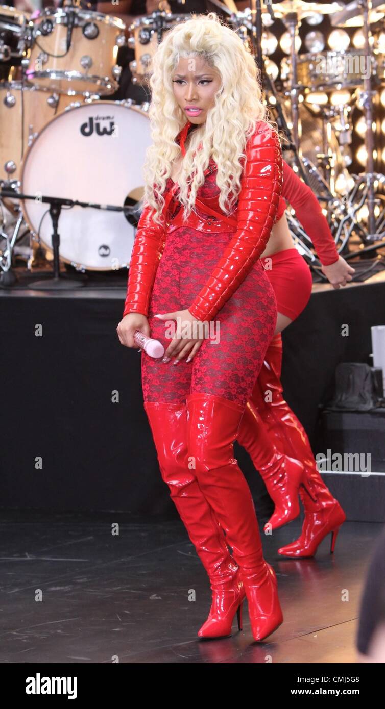 Nicky Minaj on stage for NBC Today Show Concert with Nicki Minaj ...