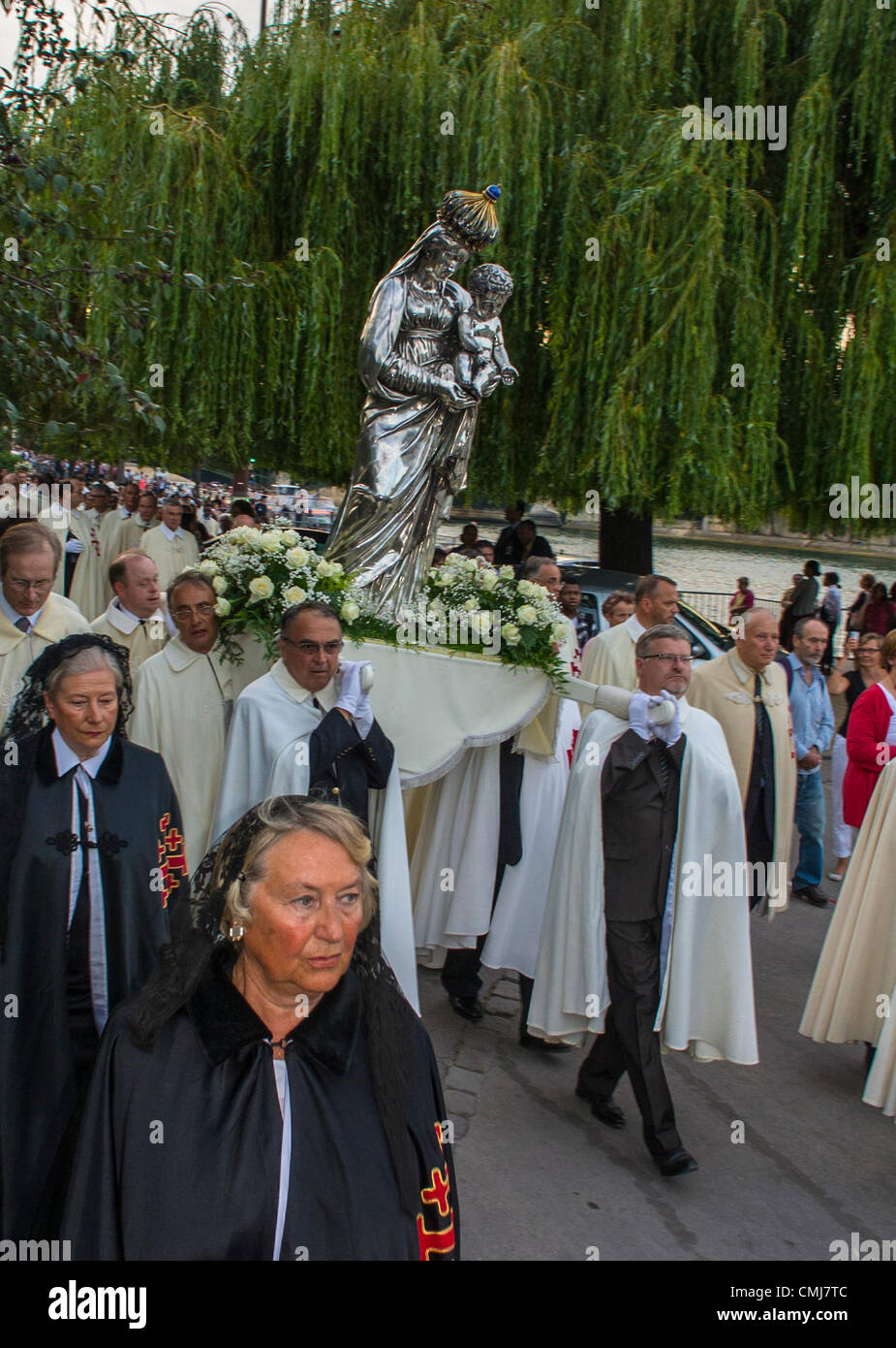 Marching ceremony quay outside bible hi-res stock photography and ...