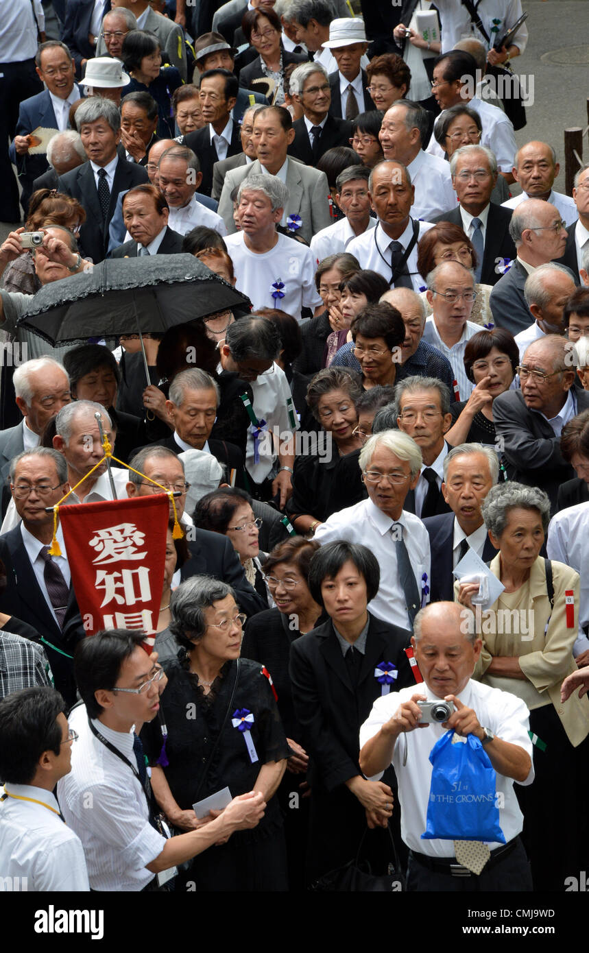August 15, 2012, Tokyo, Japan - Bereaved families of Japanese war dead ...