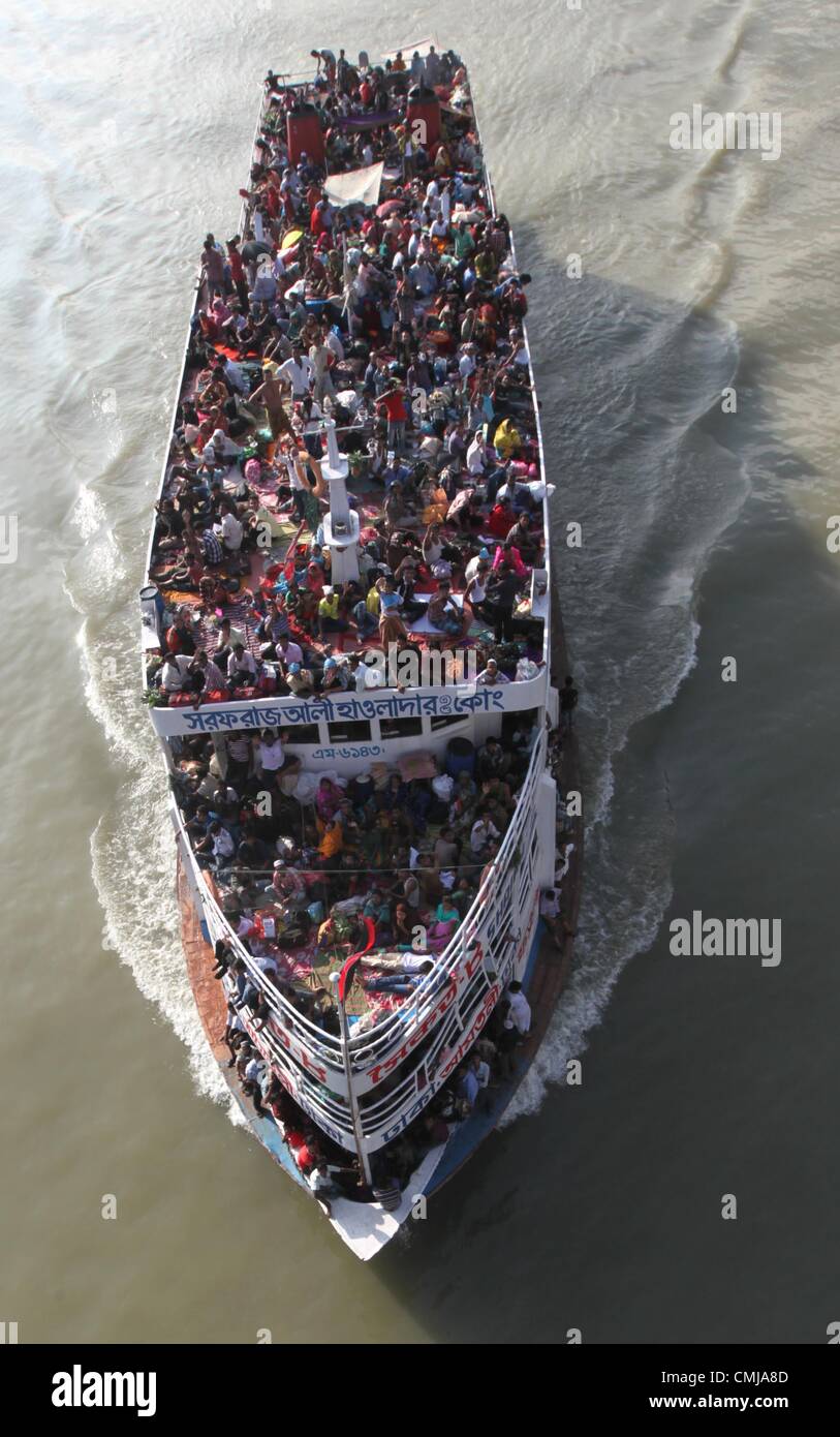 Launch ghat hi-res stock photography and images - Alamy