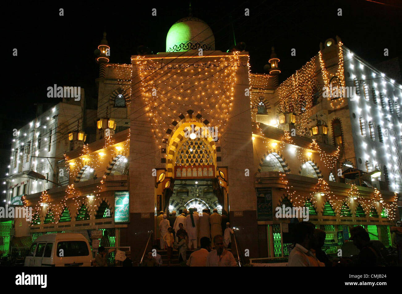 Beautiful illuminated view of Kachi Memon mosque decorated with lights ...