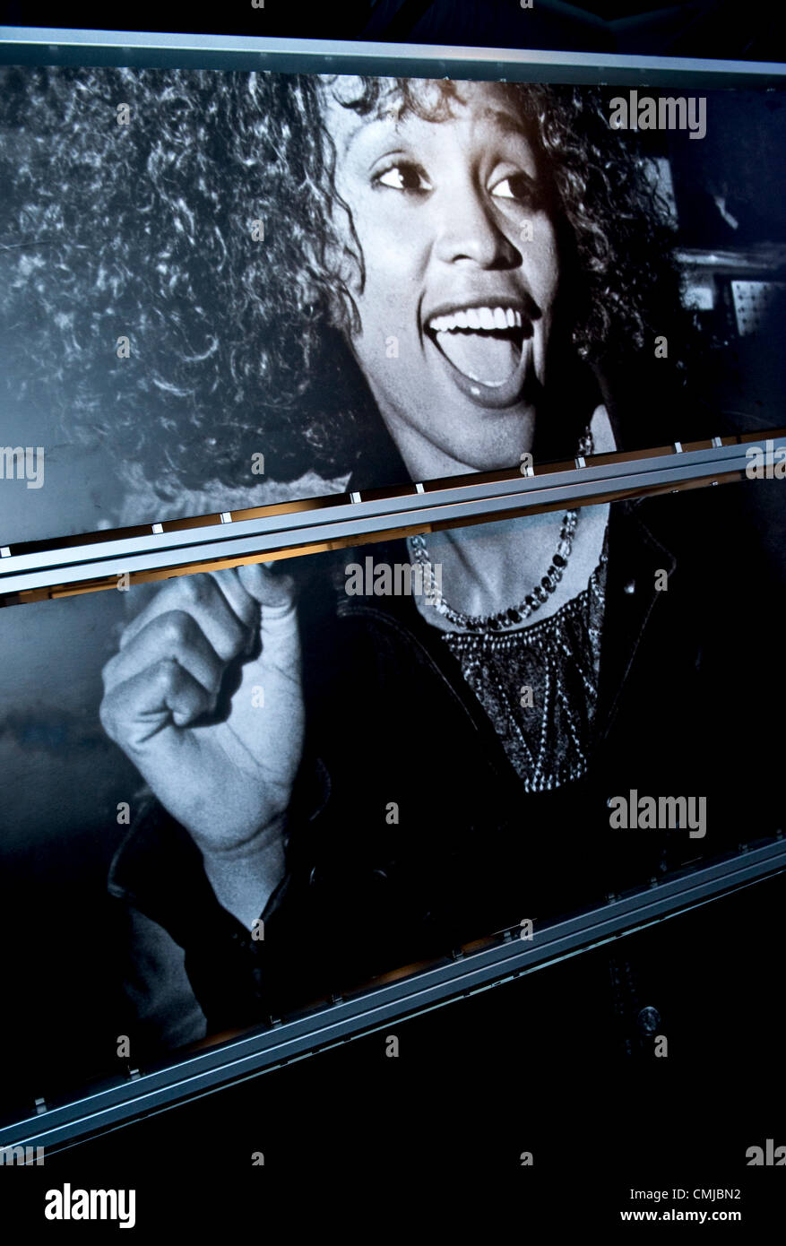 Whitney houston sparkle 2012 hi-res stock photography and images - Alamy