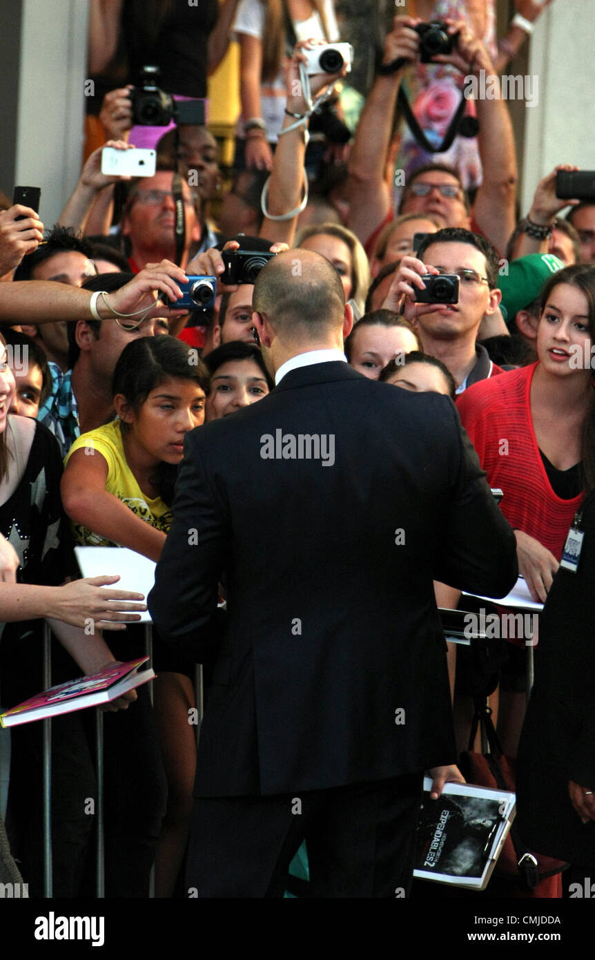 Jason statham expendables 2 hi-res stock photography and images - Alamy