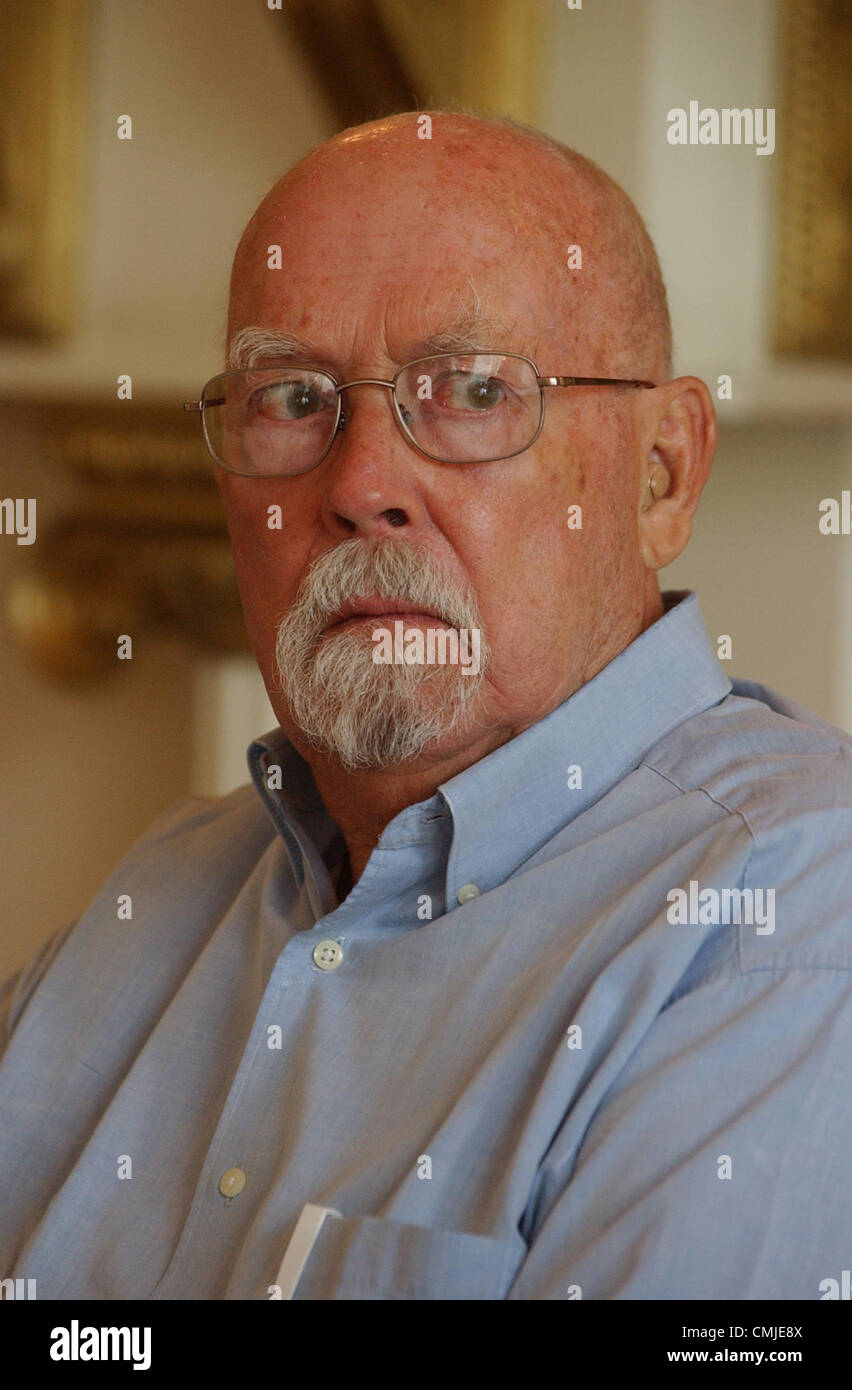 Harry harrison author hi-res stock photography and images - Alamy