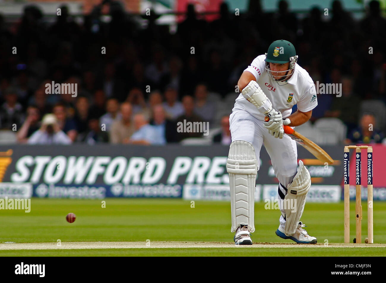 16/08/2012 London, England. South Africa's Graeme Smith batting during ...
