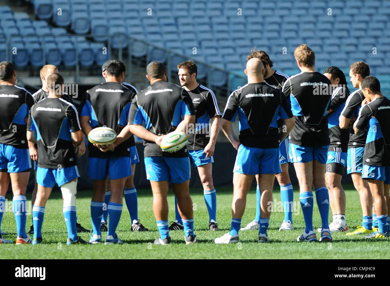 All blacks rugby captains run hi-res stock photography and images - Alamy
