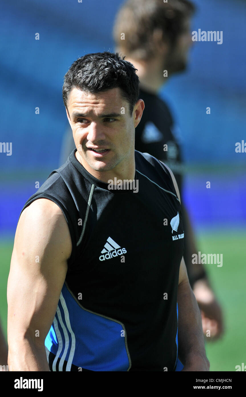 Daniel carter new zealand blacks hi-res stock photography and images ...