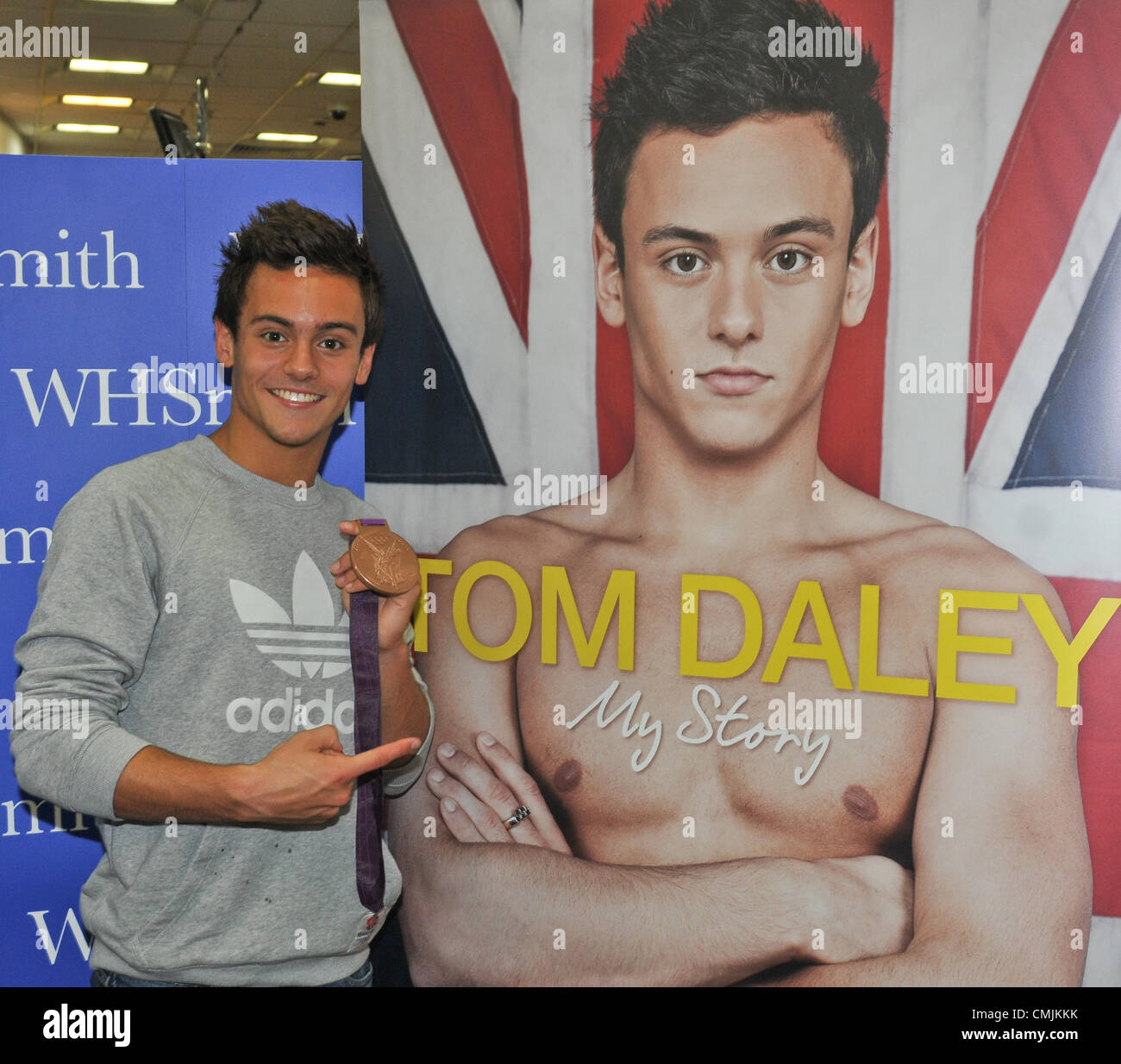 Tom daley diving hi-res stock photography and images - Alamy