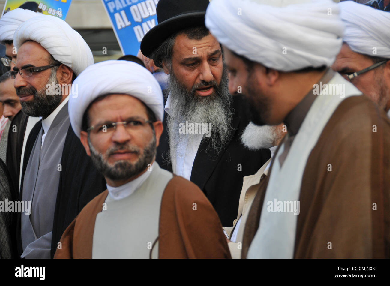 Muslim men in central london hi-res stock photography and images - Alamy