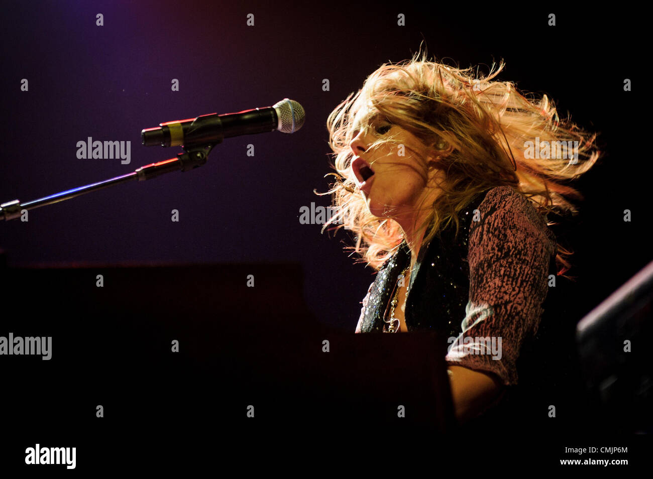 Grace potter singer hi-res stock photography and images - Alamy